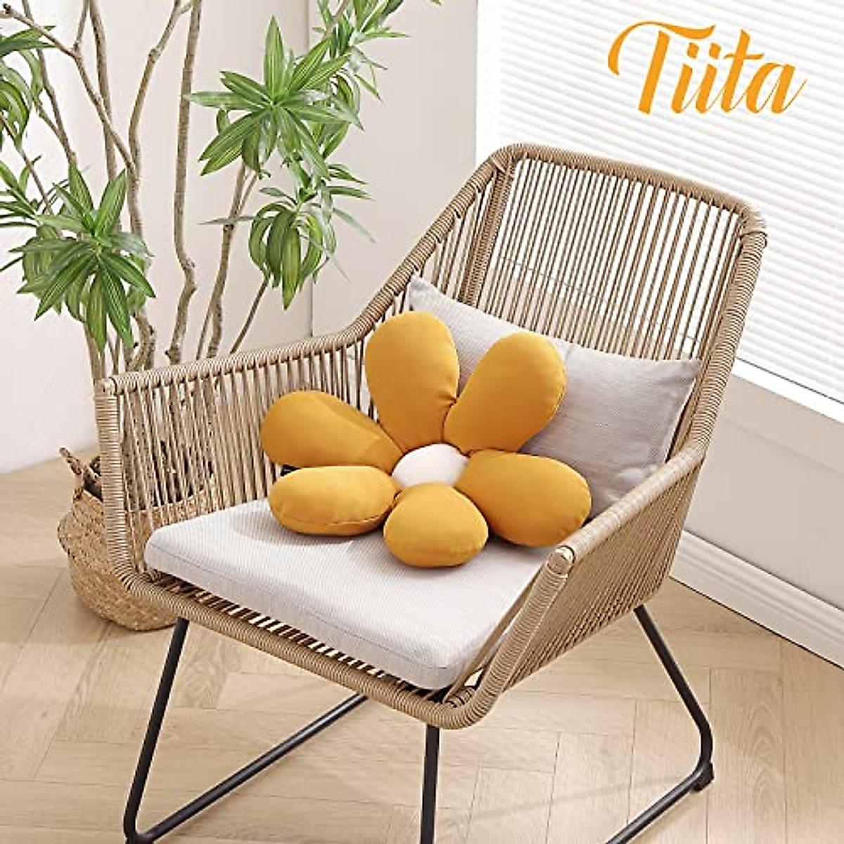 Tiita Flower Pillow Daisy Flower Shaped Throw Pillow 20 inch Decorative Pillows Flower Floor Pillow Seating Cushion Cute Throw Pillows for Bedroom Living Room Office Sofa Chair, Yellow