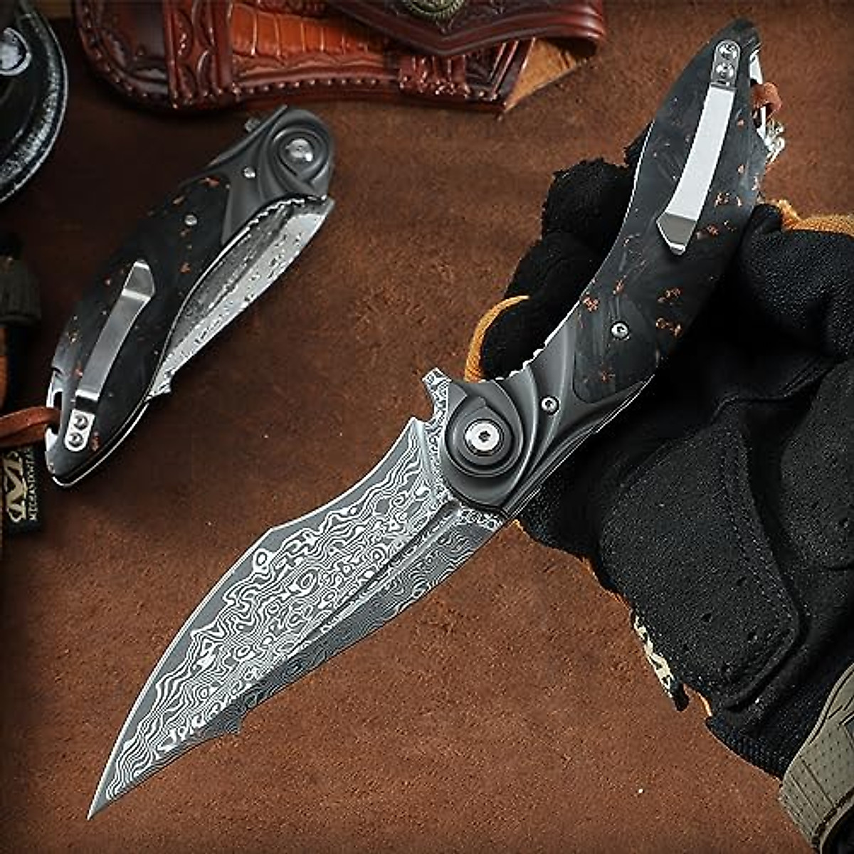 ALVELY handmade Folding Pocket Knife，Japanese Damascus steel 3.9in blade Men's folding knife，with Pocket Clip Leather Sheath，liner lock， Carbon Fiber Handle，fit EDC Outdoor camping Survival，gift