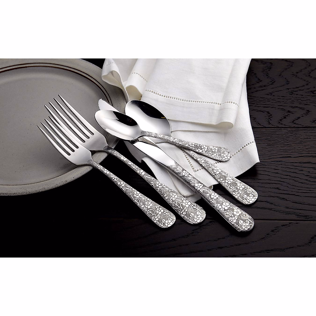 Liberty Tabletop Woodstock 20pc set service for 4 MADE IN USA