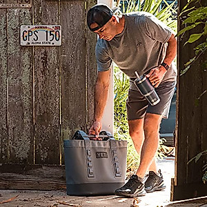 YETI Rambler 35 oz Straw Mug, Vacuum Insulated, Stainless Steel, Charcoal