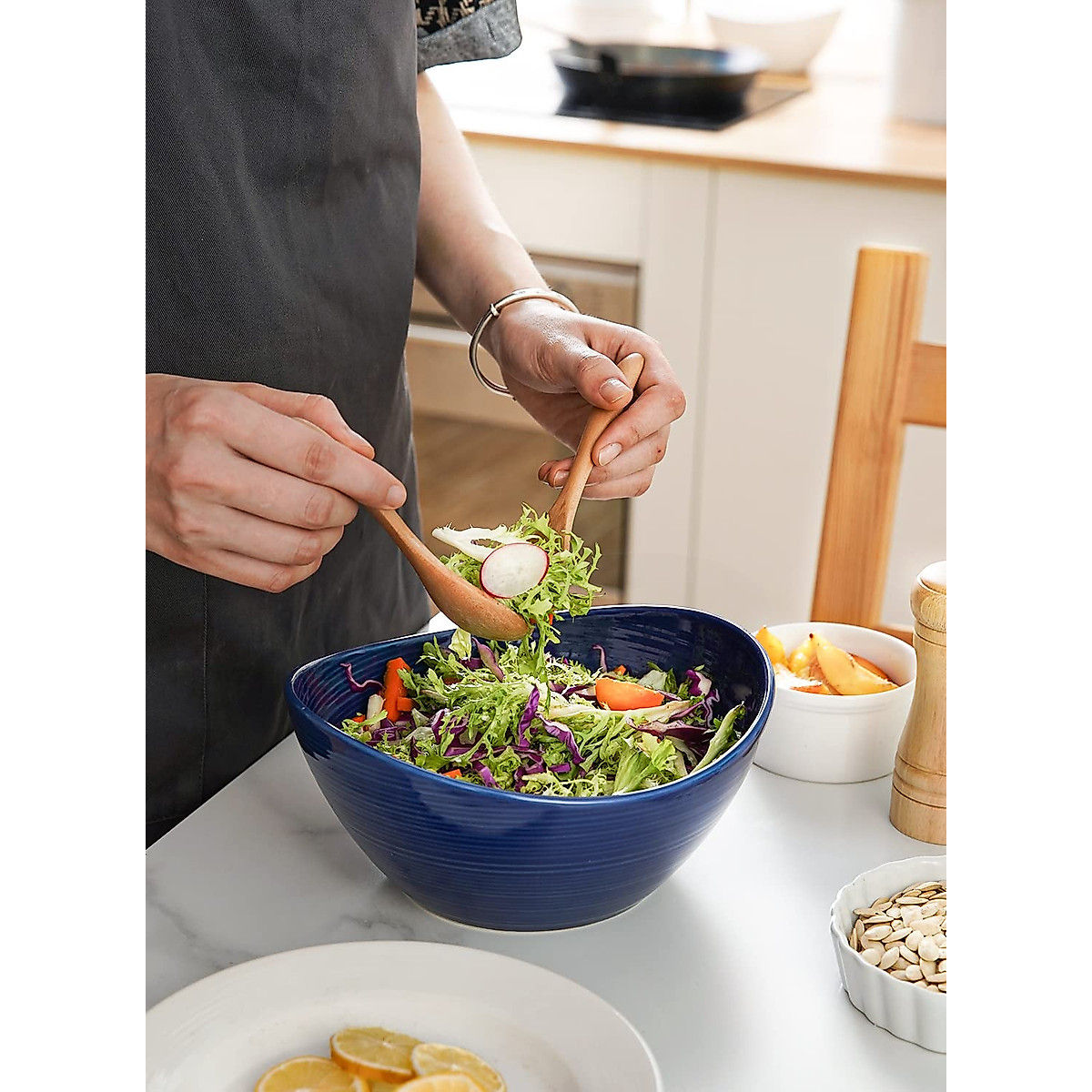 LE TAUCI Large Cereal Bowls 30 OZ, Ceramic Bowls Set for Salad Soup Rice Desserts, Kitchen Serving bowl, Oven Dishwasher & Microwave Safe - 7.5 inch, Set of 4, True Blue