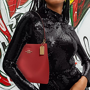 COACH Small Town Bucket, Red Oxblood