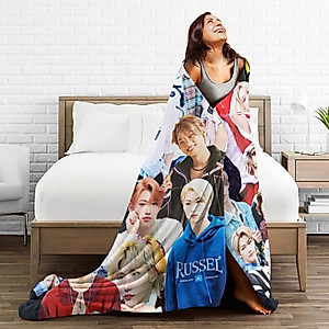 Blanket Stray Kids Lee Felix Soft and Comfortable Wool Fleece Throw Blankets for Sofa Office car Camping Yoga Travel Home Decoration Cozy Plush Beach Blanket Gift…