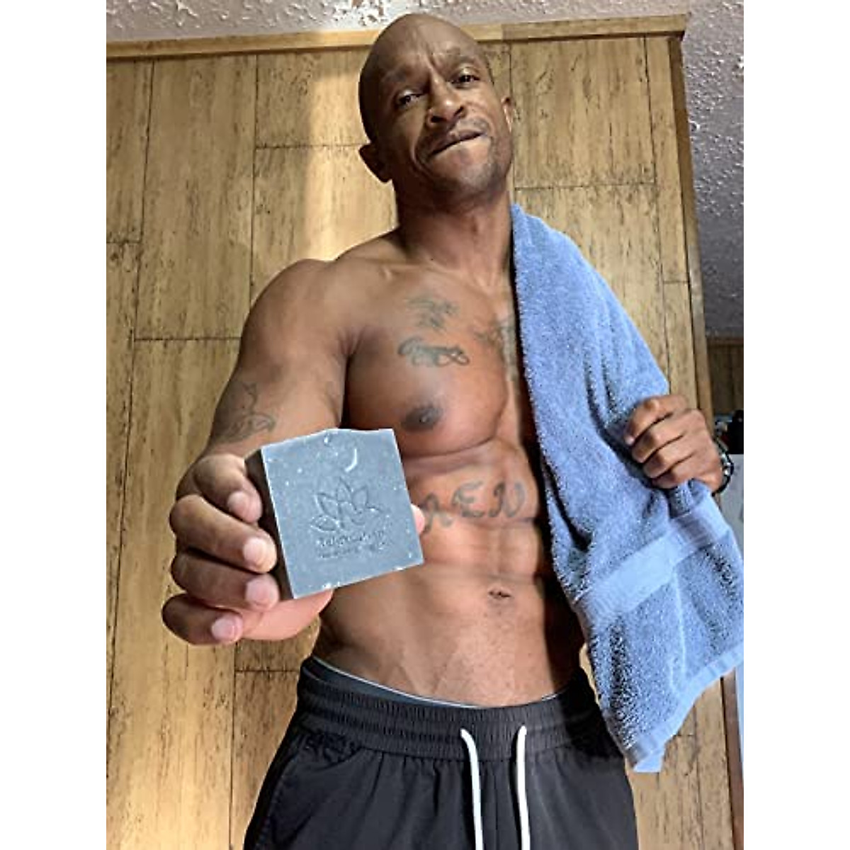 Relaxcation MEN SOAP WITH CHARCOAL, DEAD SEA SALT, OLIVE OIL, AND COCONUT OIL - MIX of whiskey, tobacco, leather, (Black Soap)