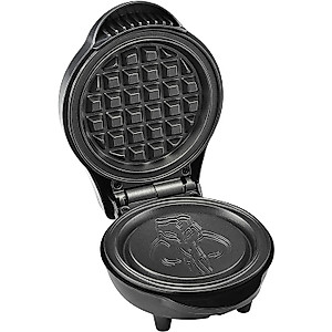 The Mandalorian 4" Mini Waffle Maker