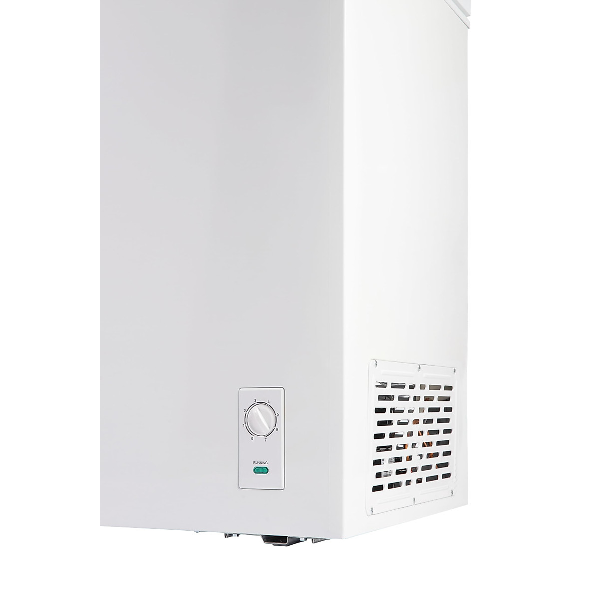 BLACK+DECKER 7.0 Cu. Ft. Chest Freezer, Holds up to 245 Lbs. of Frozen Food with Organizer Basket