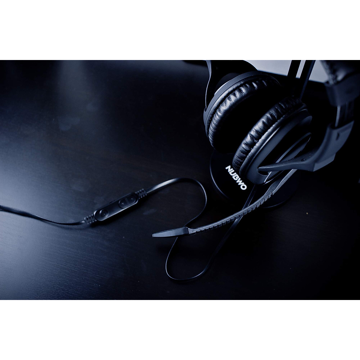 Venom Nighthawk Universal Stereo Gaming Headset (PS4 / Xbox One / Xbox 360 / PSP / PC / Mac)