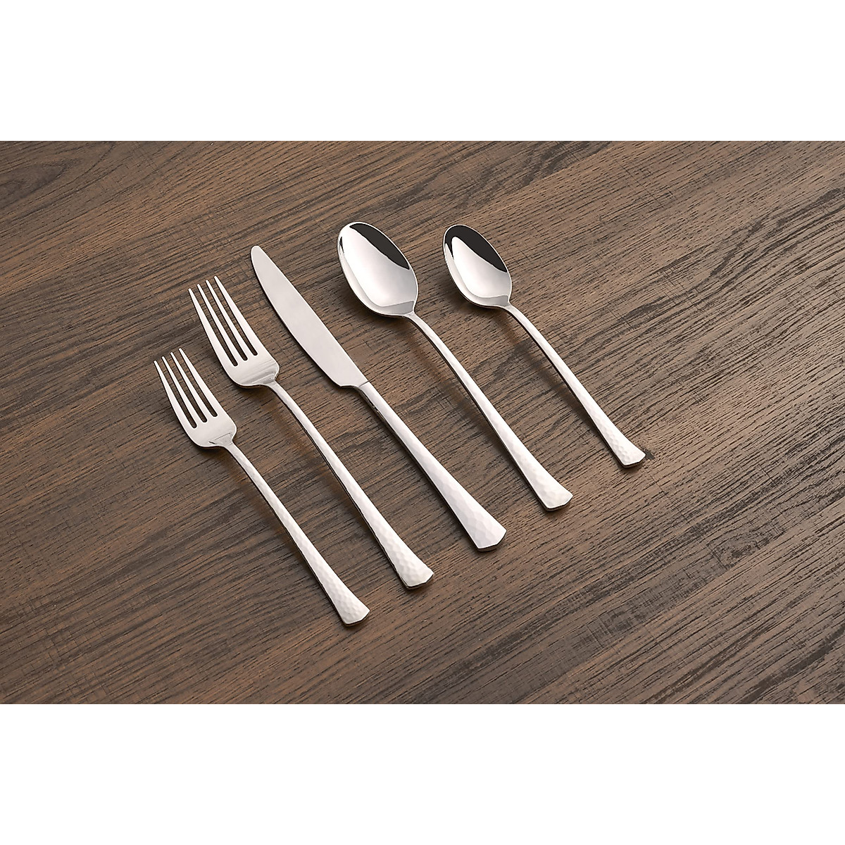 Cambridge Silversmiths Raegan Hammered Mirror 20-Piece Flatware Set