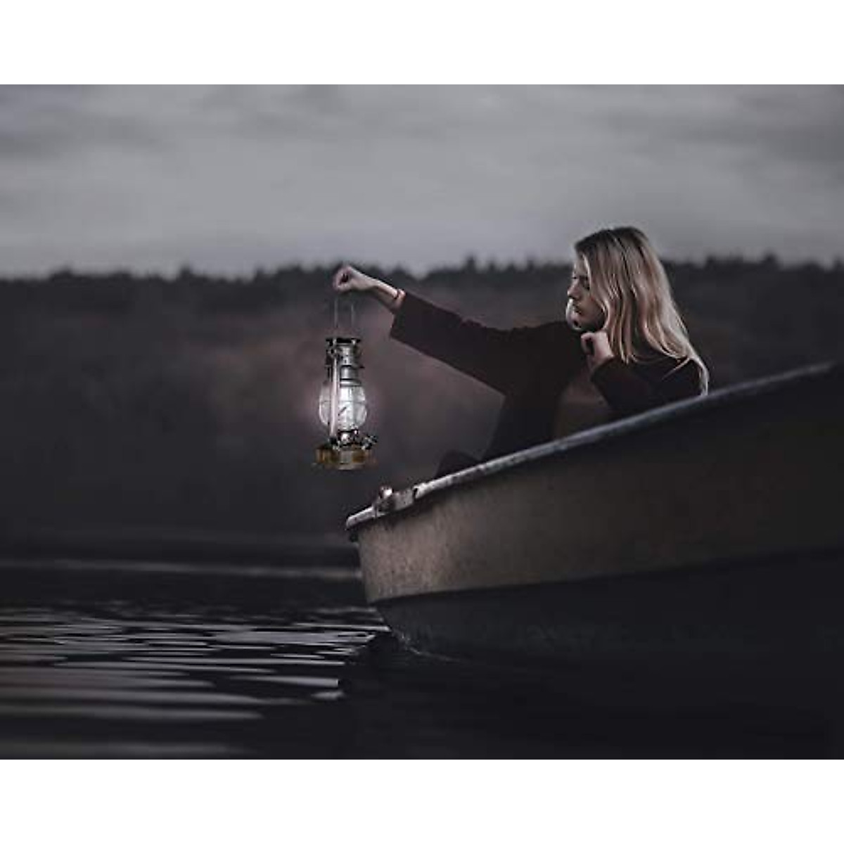 YAKii LED Vintage Lantern Metal Hanging Hurricane Lantern 12 LED Dimmer Switch Cold White Battery Operated Lantern Power Outage Indoor Camping Lighting Outdoor Brooklyn Lantern (Black 2 Pack)