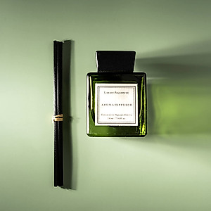 Oud & Bergamot Reed Diffuser Long-Lasting Fragrance Air Freshener Diffuser Hotel Collection Diffuser Oil 7.04 oz - Green