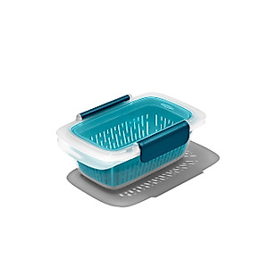 OXO Good Grips Prep & Go 1.9 Cup/0.45 L Container with Colander | Leakproof Food Storage | Perfect for rinsing and storing fruits and veggies | BPA Free | Microwave and Dishwasher Safe | Freezer Safe