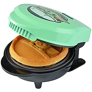 The Child 4" Mini Waffle Maker, The Mandalorian