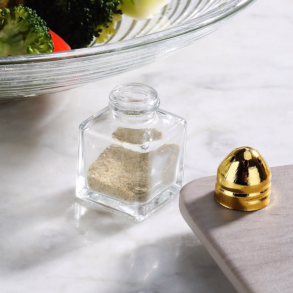 New Star Foodservice 22223 Glass Cube Mini Salt and Pepper Shaker with Gold Plated Top, 0.5-Ounce, Set of 48
