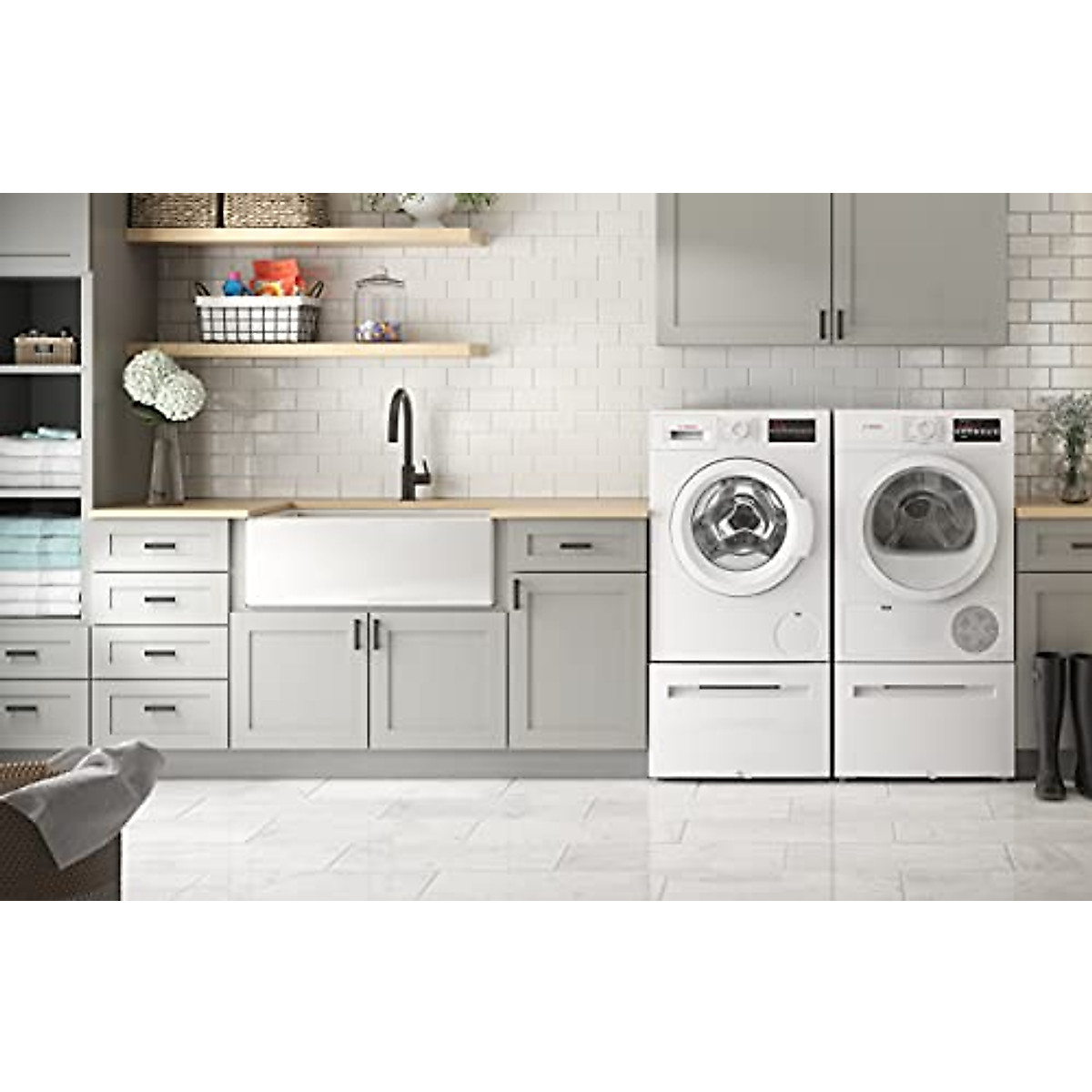 Bosch 300 Series 24-Inch Condensation Dryer - ENERGY STAR - WTG86403UC - White