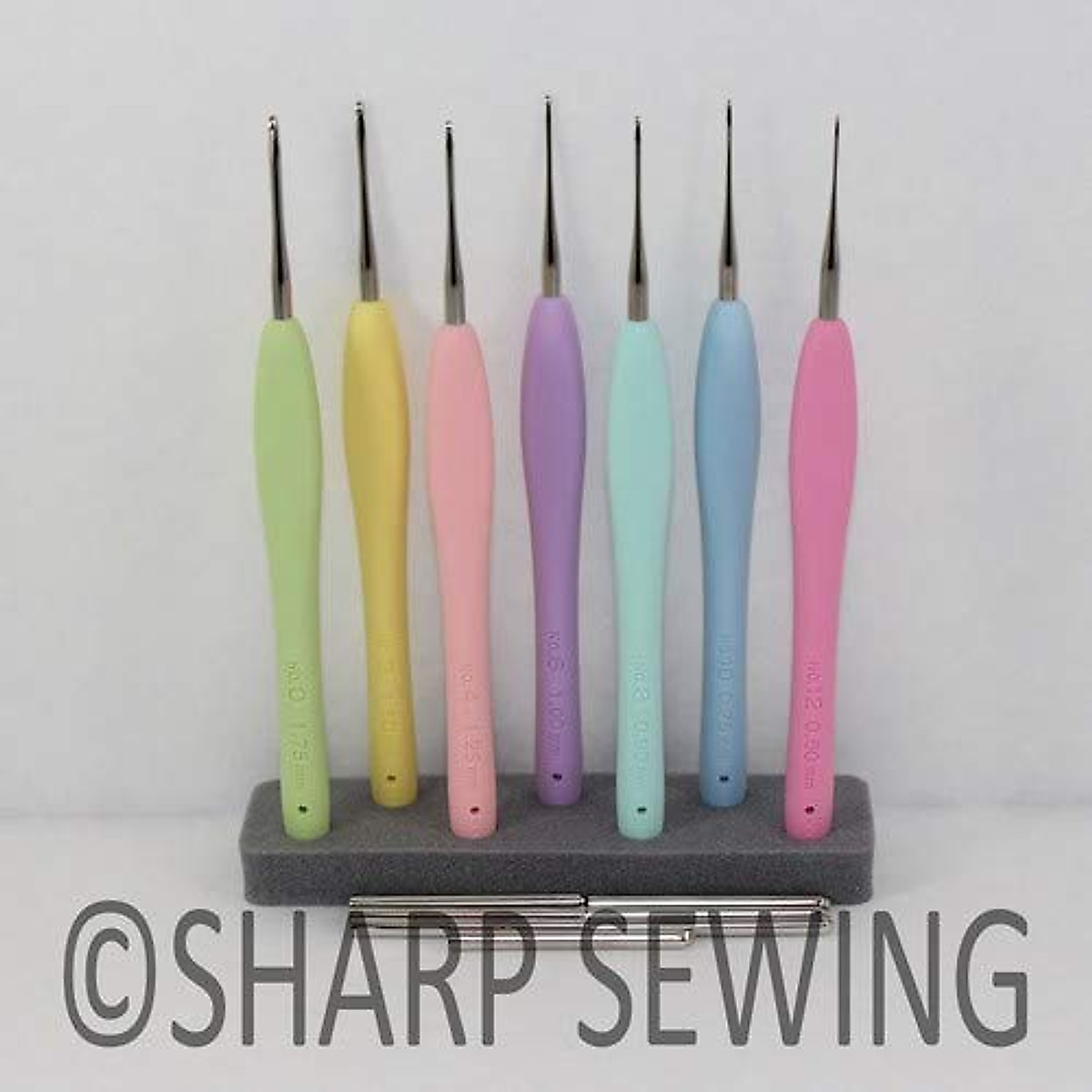 Clover Amour Steel Crochet Hook Set