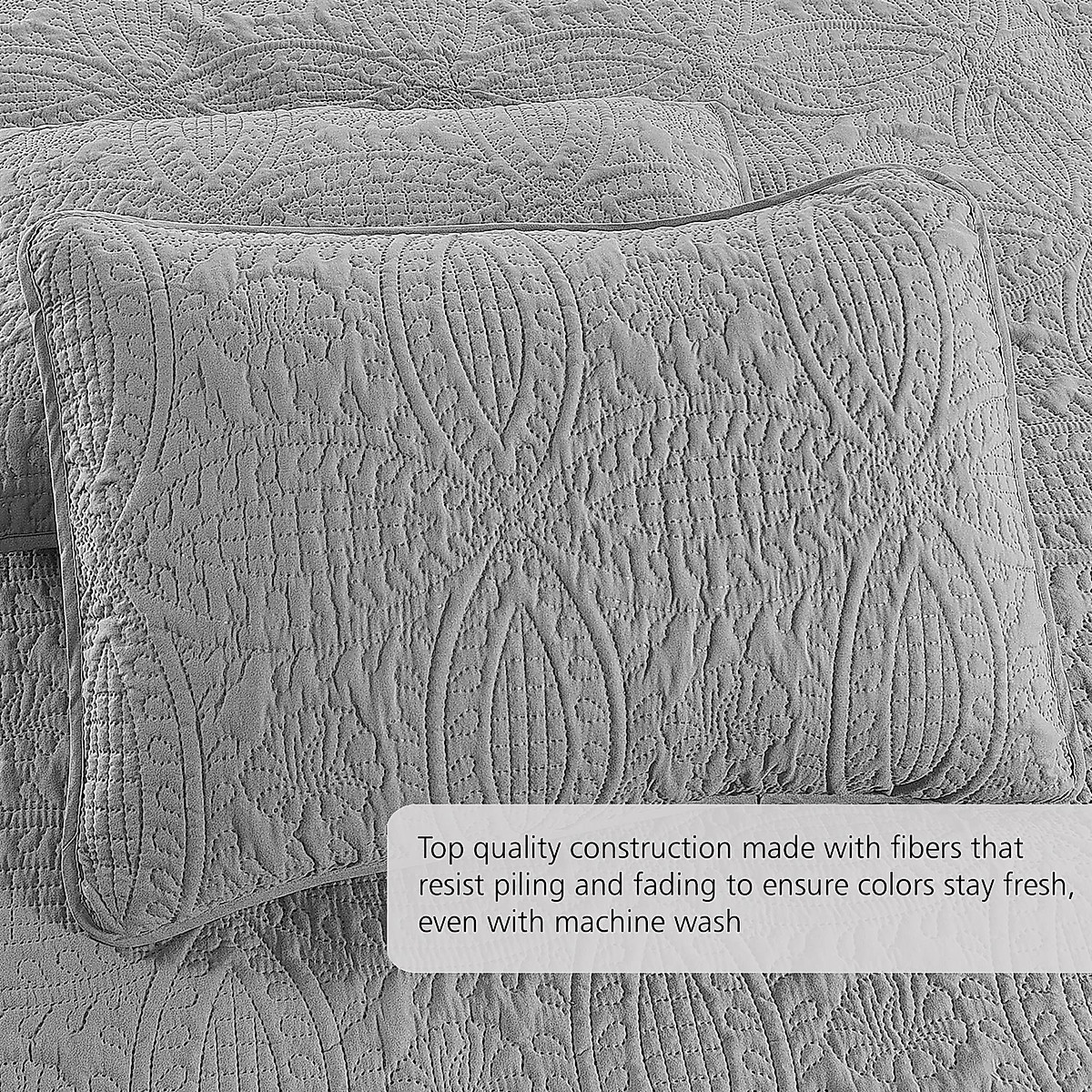 Quilt Set Full/Queen Size Light Grey - Oversized Bedspread - Soft Microfiber Lightweight Coverlet for All Season - 3 Piece includes 1 Quilt and 2 Shams, Geometric Pattern