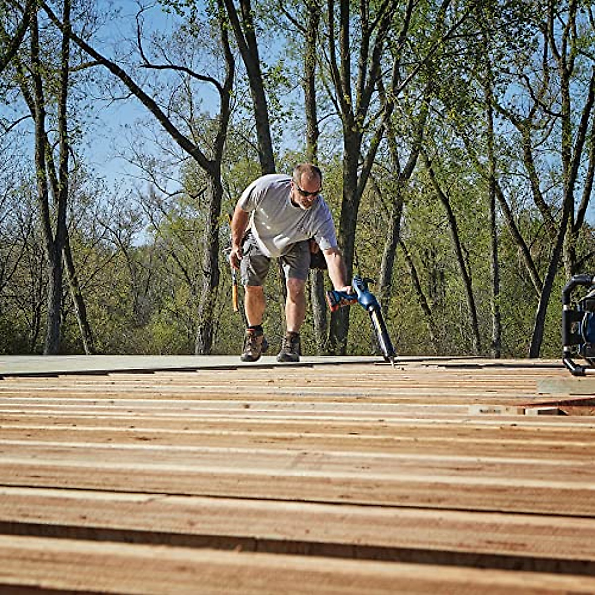 BOSCH GCG18V-29N 18V 29oz Cage Caulk and Adhesive Gun (Bare Tool)