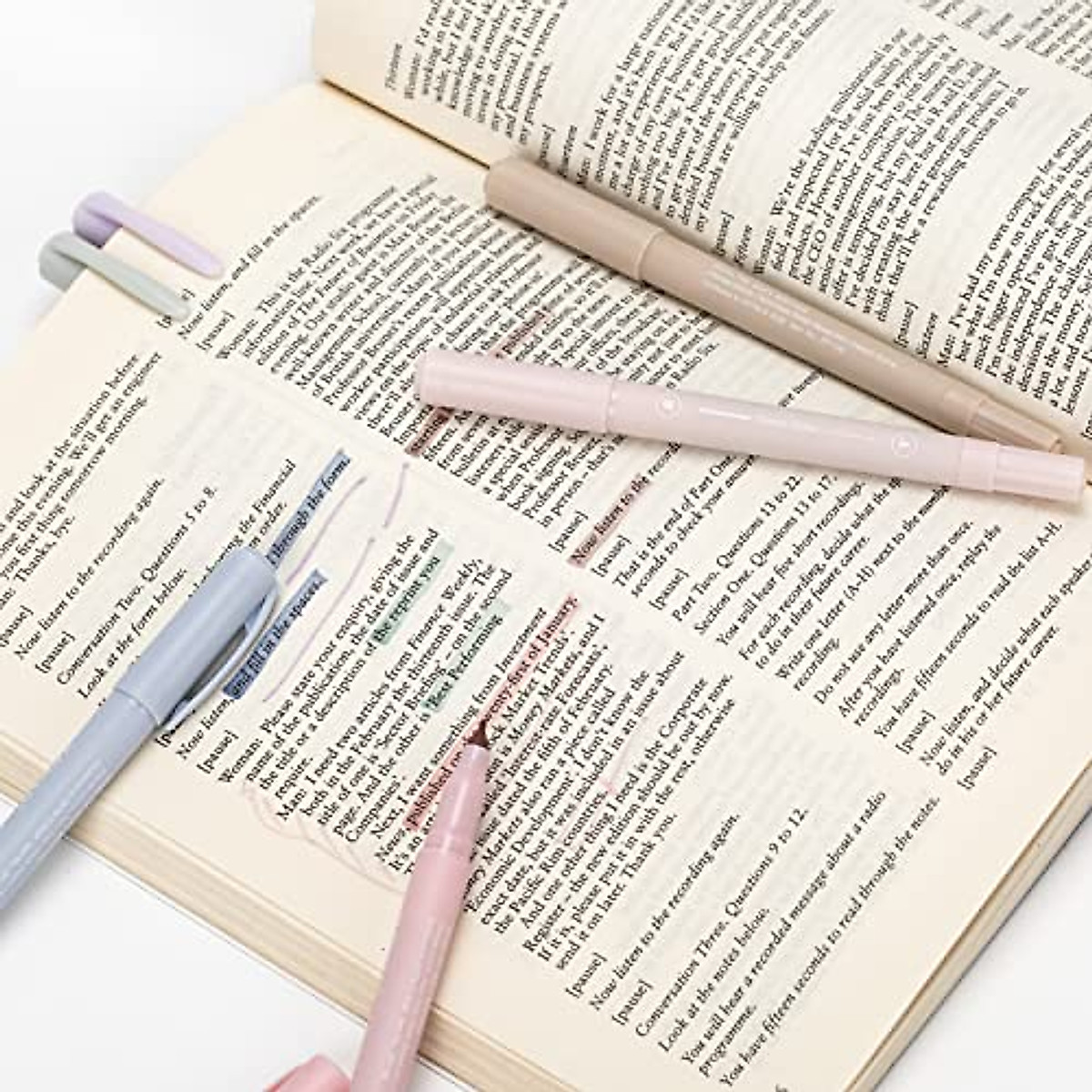 ZEYAR Cute Highlighters With Duals Tips, Cream Colors, Chisel Tip and Bullet tip, Aesthetic Highlighter Marker, No Bleed Dry Fast Easy to Hold(12 Cream Colors)