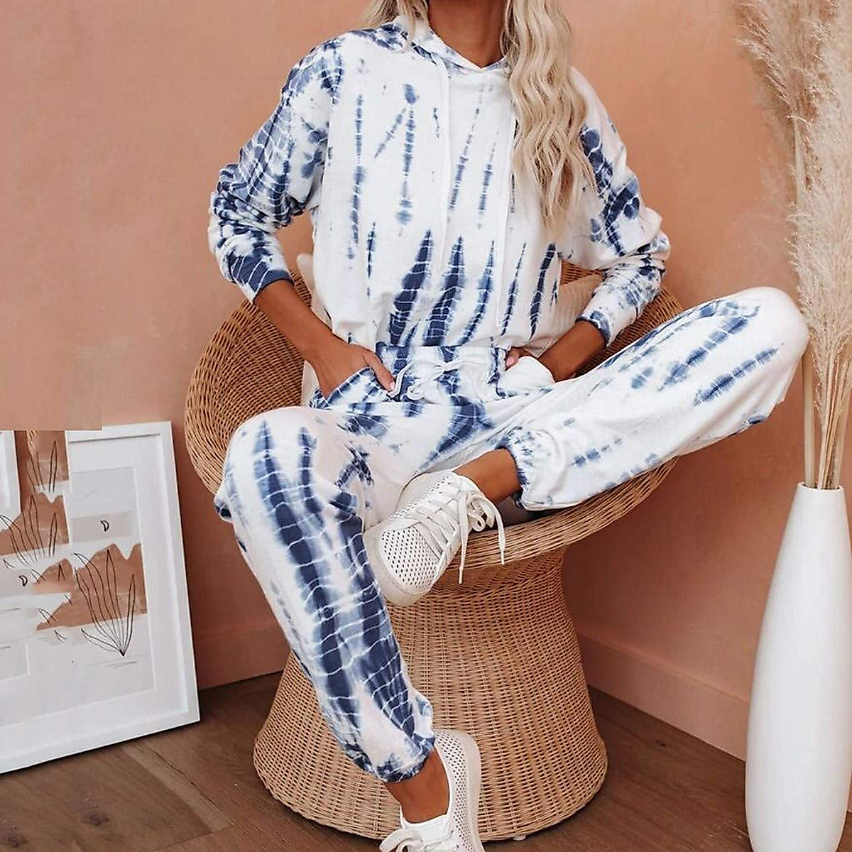 VEZAD Women Tie Dye Sweatsuit Tracksuit Long Sleeve Pullover Sweatpants 2 Pcs Lounge Jogger Set