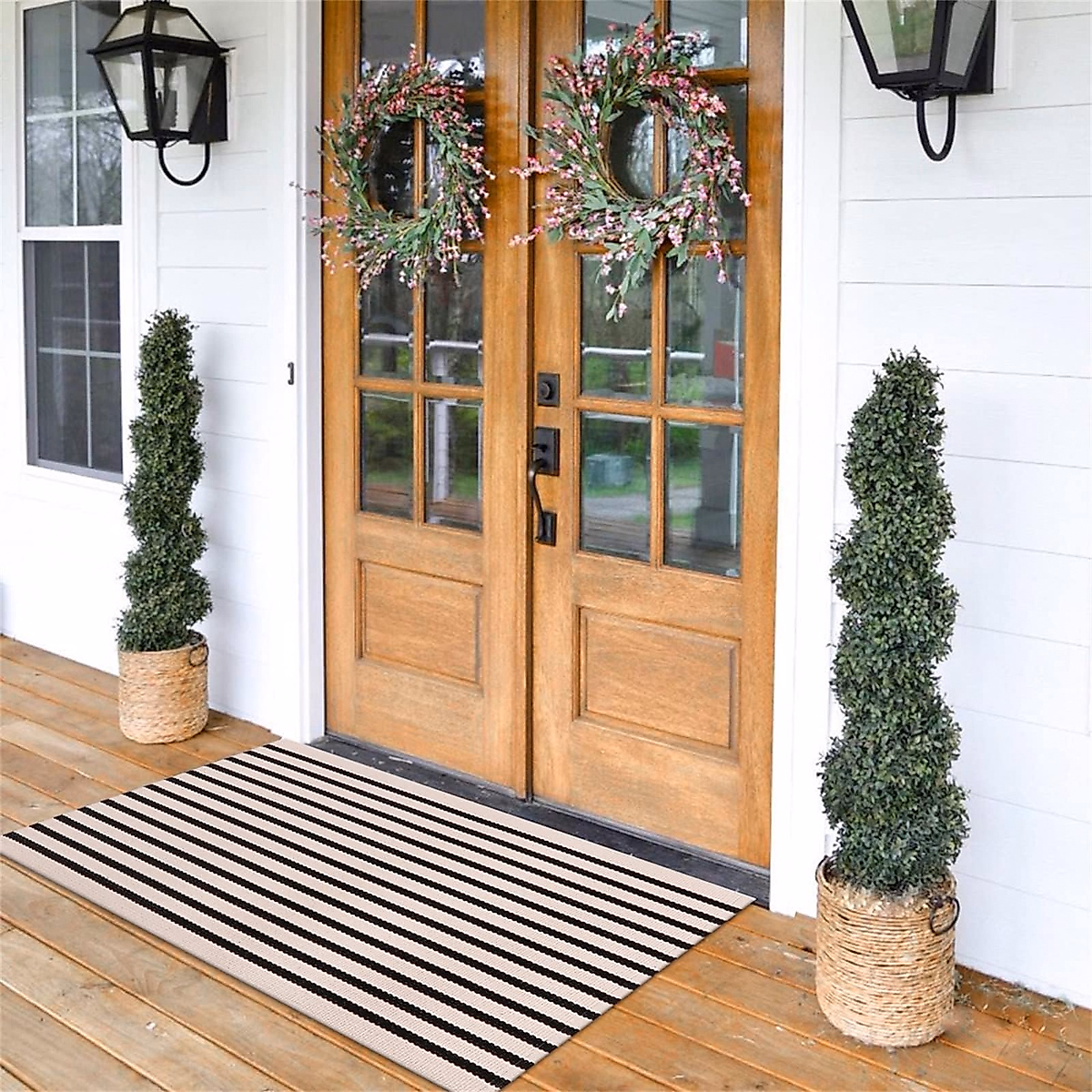 LEEVAN Washable Proch Rug Soft Entryway Rug 2.3'X3.6', Cotton Woven Bathroom Rugs Front Porch Decor Black and White Area Rug Outdoor Rug