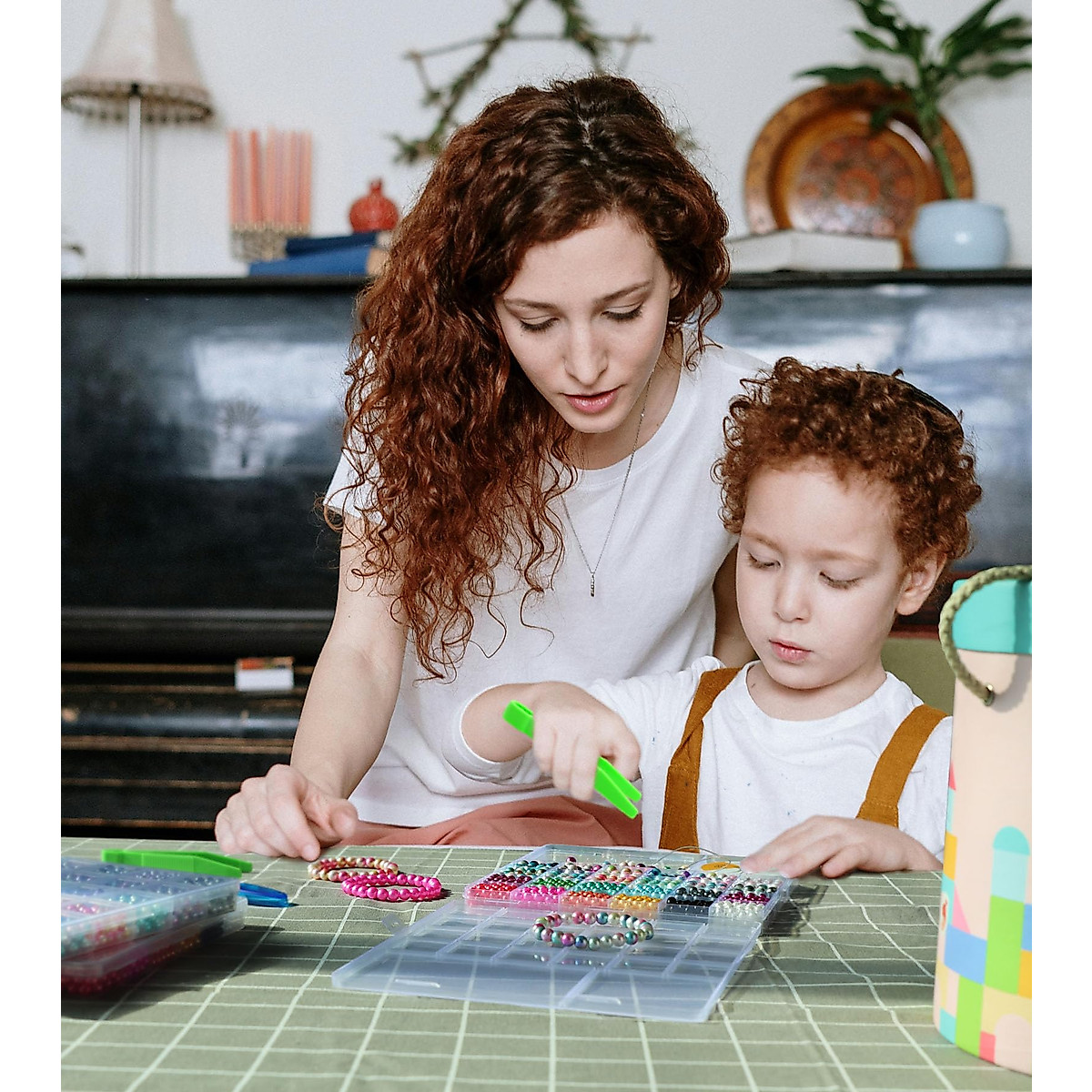 HINSOCHA Bead Bracelet Kit - 1020 Pcs Gradient Colorful Beads Bulk (6mm+8mm) for Bracelet Making, DIY Crafts