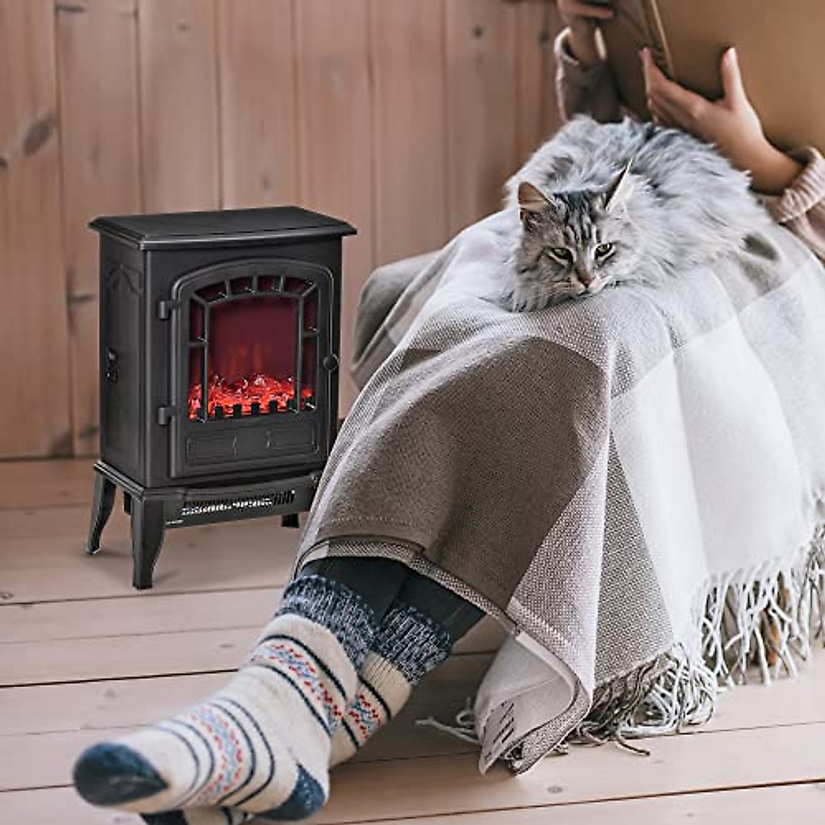 HOMCOM 22" Free Standing Electric Fireplace Stove, Fireplace Heater with Realistic Flame Effect, Overheat Safety Protection, 750W / 1500W, Black