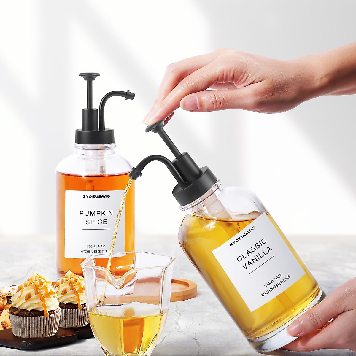 Coffee Syrup Dispenser for Coffee Bar, Set of 2 Simple Glass Syrup Bottle w 84 Labels and Bamboo Tray, 16.9 oz 500ml Syrup Pump Dispenser, Syrup Dispenser Black, Christmas Gifts