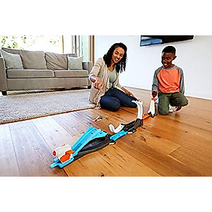 Hot Wheels Track Builder Rocket Launch Challenge playset