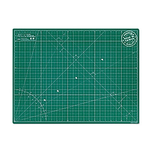 Elan Cutting Mat A2 Green, Self Healing Cutting Mat 18 x 24 INCH, 5-Ply Craft Mat Green, Hobby Cutting Mat 18x24 INCH, Fabric Cutting Board for Crafts, Quilting Cutting Board, Cutting Mats for Crafts