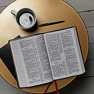 KJV Holy Bible, Giant Print Center-Column Reference Bible, Black Leather-look, 53,000 Cross References, Red Letter, Comfort Print: King James Version