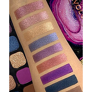 Makeup Revolution Maxi Reloaded Palette, Eyeshadow Palette, 45 Highly Pigmented Neutral Shades, Large It Up, 1.35g