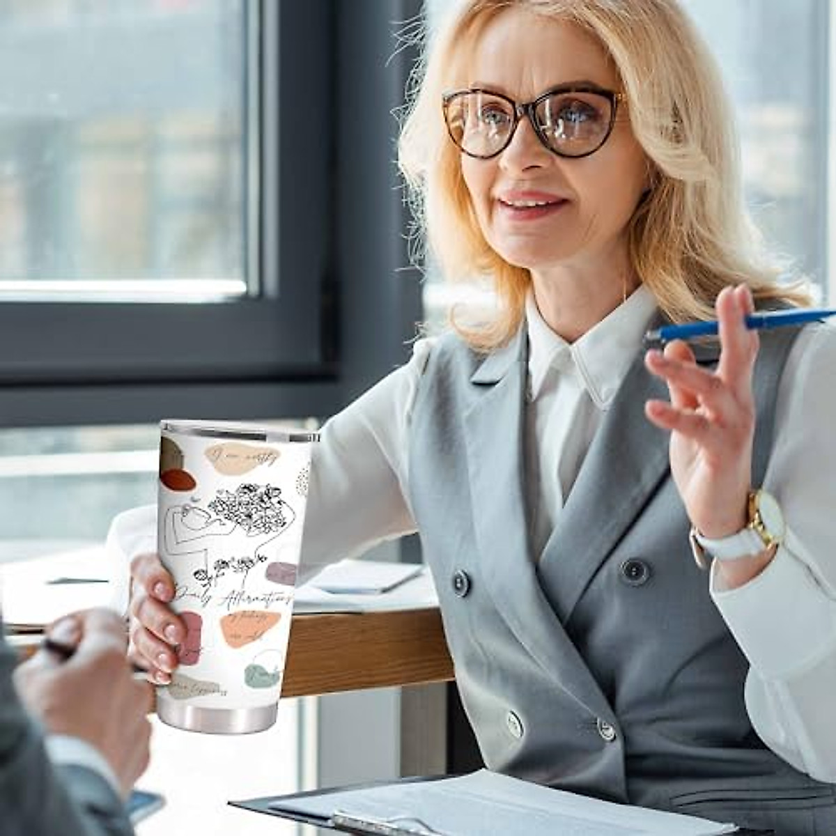 WIPI Inspirational Tumbler for Women, Mom Daily Affirmations Cup, Affirmation Gifts for Women Wife Family and Loved Ones, Positive Affirmation Gifts, Mom Daily Affirmations Cup Tumbler 20 Oz