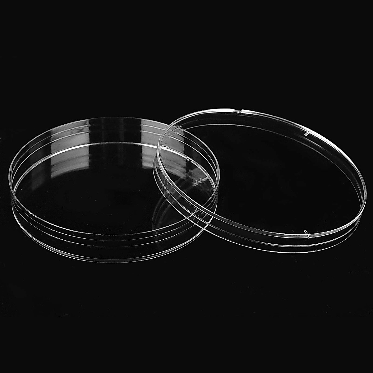 ZOENHOU 50 PCS 90 x 15mm Plastic Petri Dishes, Clear Culture Dish with Lids Sterile Petri Dish, including 100 PCS 3ml Plastic Transfer Pipettes for School, Lab, Science, Fair Project and theme Parties