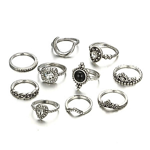 BERYUAN Rings Black Rings Goth Rings for Women Rings Womens Rings Cute Rings Stackable Rings Set（12Pcs(Rings Size 3.5,4,5,5.5,6,6.5)