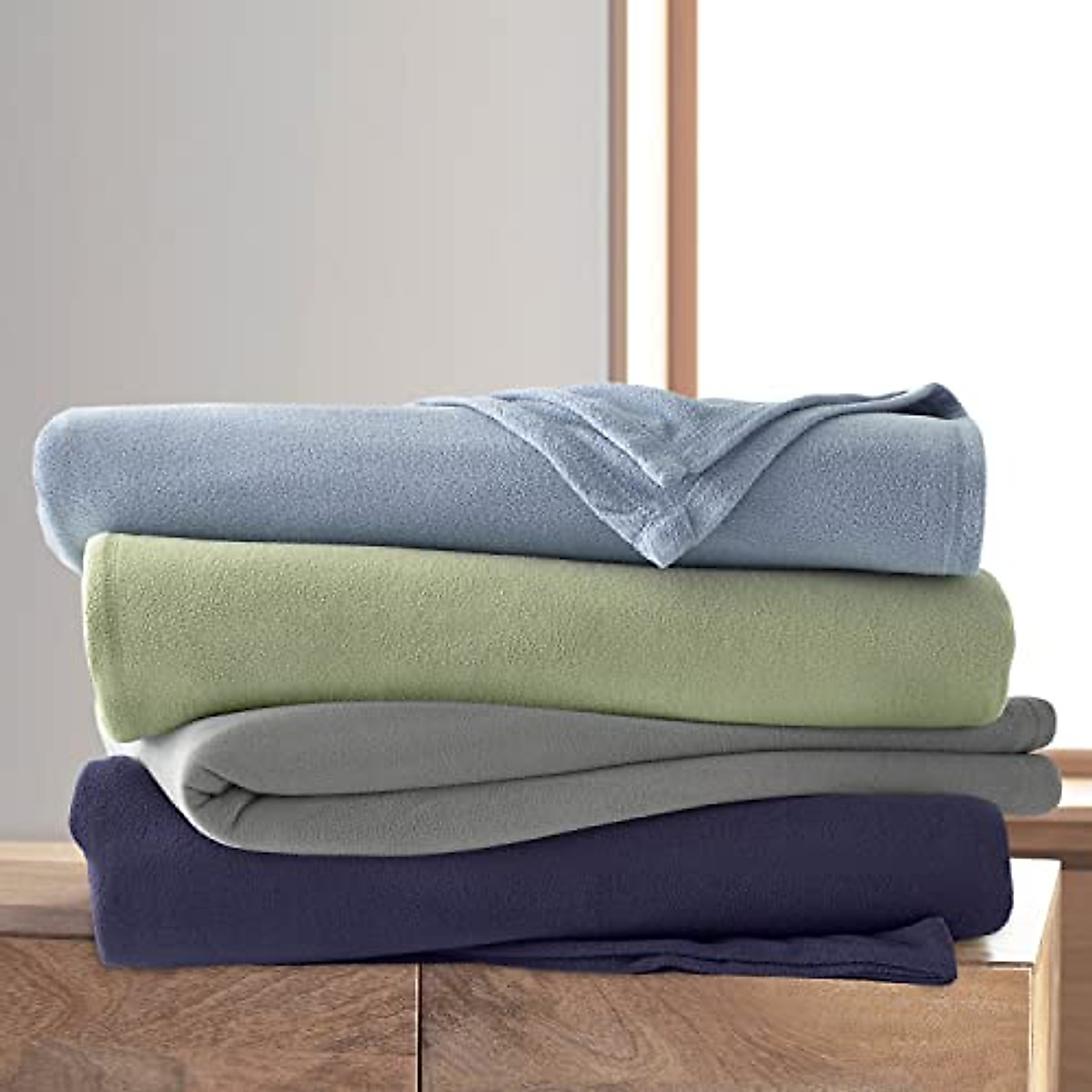 Martex Fleece Blanket Queen Size - Fleece Bed Blanket - All Season Warm Lightweight Super Soft Anti Static Throw Blanket - Navy Blanket - Hotel Quality- Blanket For Couch (90x90 Inches, Navy)