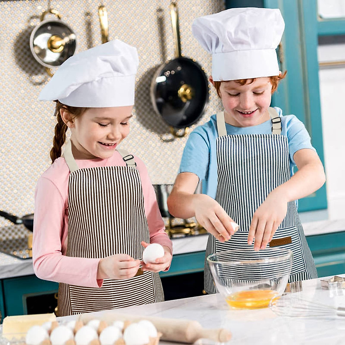 ATROPOS 2pcs Kids Aprons with Pockets, Kids Chef Aprons Boys/Girls Adjustable Kids Kitchen Apron for Cooking, Baking, Painting (2-6 Years)