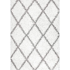 nuLOOM Tess Moroccan Shag Area Rug, 7' 10" x 10', White