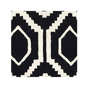 SAFAVIEH Chatham Collection 2' x 3' Black/Ivory CHT731K Handmade Geometric Premium Wool Accent Rug