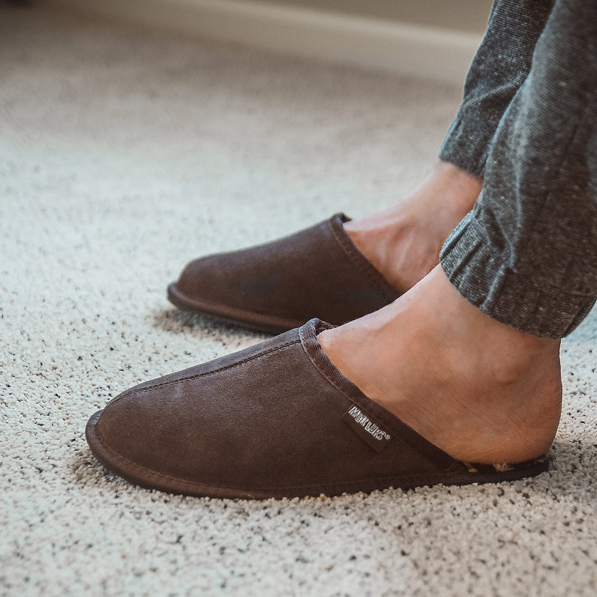 MUK LUKS mens Dave Slipper, Chocolate, 10 US