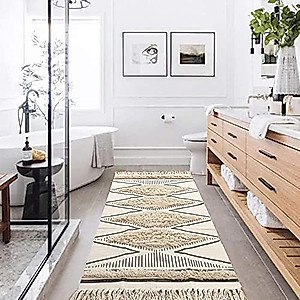 LEEVAN Boho Runner Rug 2.3'x5.3 Tufted Geometric Farmhouse Hallway Rugs with Tassels Washable Woven Tribal Diamond Throw Accent Rug Doormat for Kitchen Sink/Living Room/Bedroom