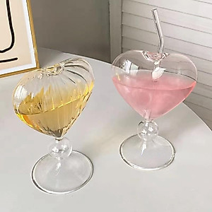 Romantic Bliss Cocktail Cup Set of 2 - Perfect for Date Nights and Special Occasions 8 oz Unique Wine Glasses Heart-shaped Romantic Juice Glasses for Party Novelty Drinking for KTV Bar Club