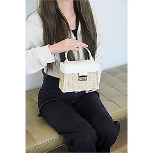 Like Dreams Small Summer Bag for Women Woven Straw Crossbody Vegan Leather Top Handle Plaid Inner Purse (Blush)