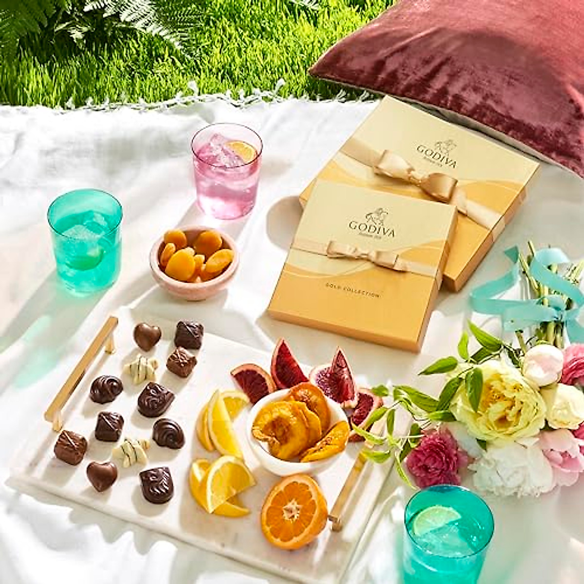 Godiva Chocolatier Dark Chocolate Gift Box, 22 Count, 1 oz