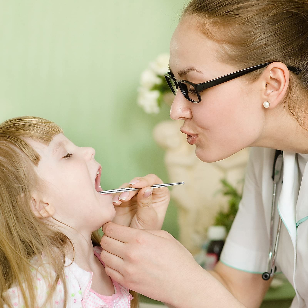 Nuanchu 4 Pieces Stainless Steel Tonsil Stone Removal Pick Tonsillolith Tool Oral Cleaner to Get Rid of Bad Breath