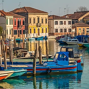 Wine Bottle Stopper – Unique gift for Dinner Host, Wine Lover, or Housewarming – a versatile wine accessory, use for Wine or Champagne – Handmade of Murano Glass and Portuguese Cork keeps wine fresher