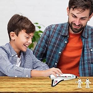 ArtCreativity Space Shuttle Toy Set with 2 Astronaut Figurines, Cool Space Toys for Kids-Diecast Metal Shuttle with Lights, Sounds and Pullback Motion, Best Space-Themed Gifts for Boys & Girls