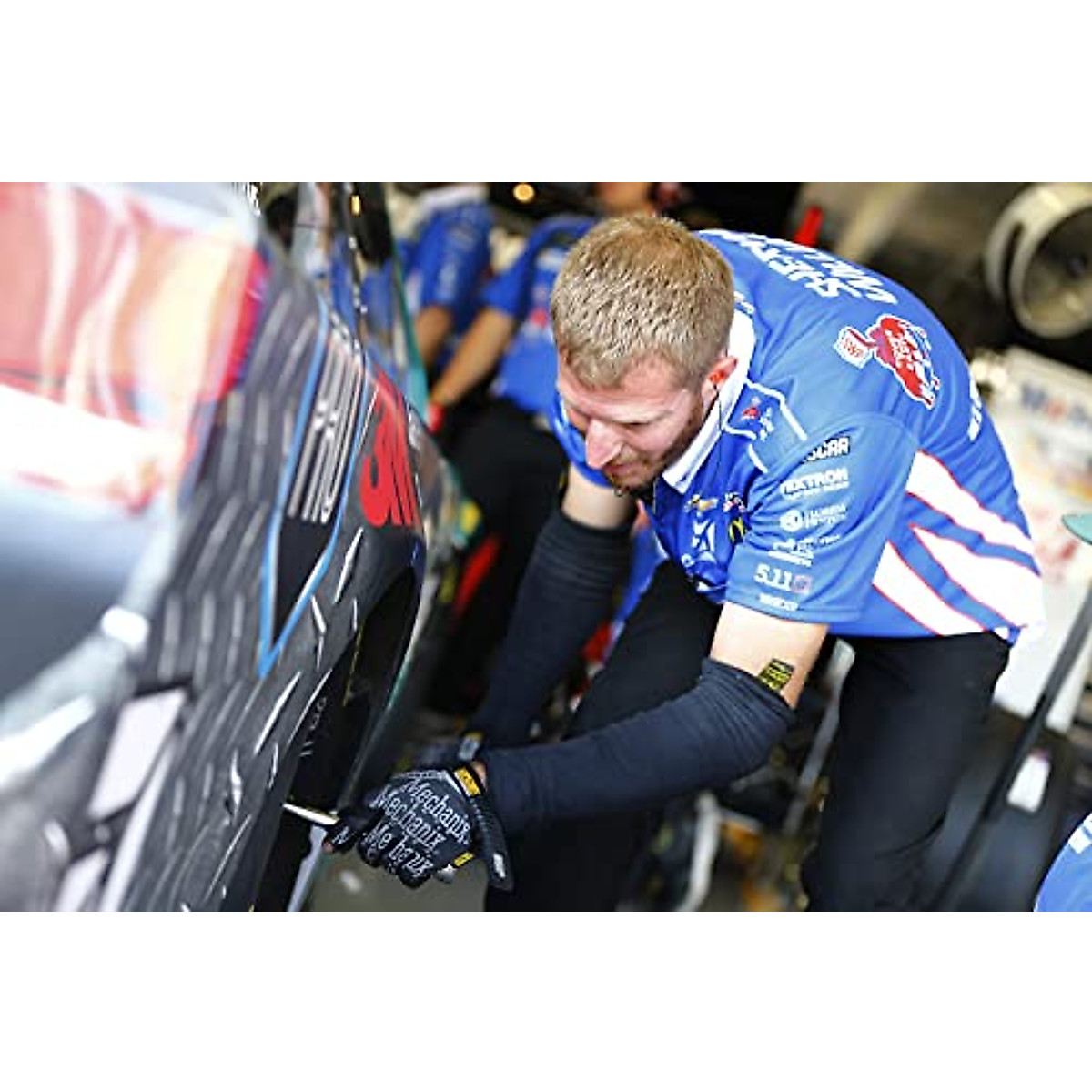 Mechanix Wear: Kevlar Heat Sleeves, Protective Arm Sleeves with Heat and Cut Resistance, Machine Washable, Sleeves for Welding or Automotive Work (One Size Fits All )