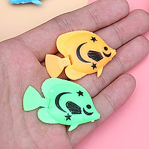 TINKSKY 10pcs Plastic Artificial Moving Floating Fishes Ornament Decorations for Aquarium Fish Tank (Random Color Pattern)