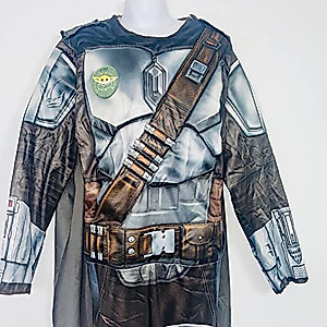 Star Wars The Mandalorian Kids Halloween Costume Large (10-12) Jumpsuit/Cape/Mask/Holographic Detail
