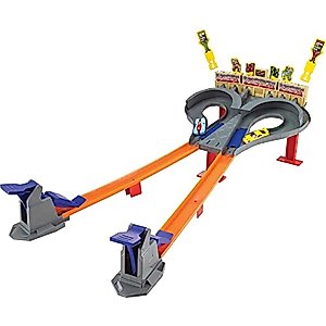 Hot Wheels Toy Car Track Set Super Speed Blastway, Dual-Track Racing for 1 or 2 Players, 1:64 Scale Car [Amazon Exclusive]